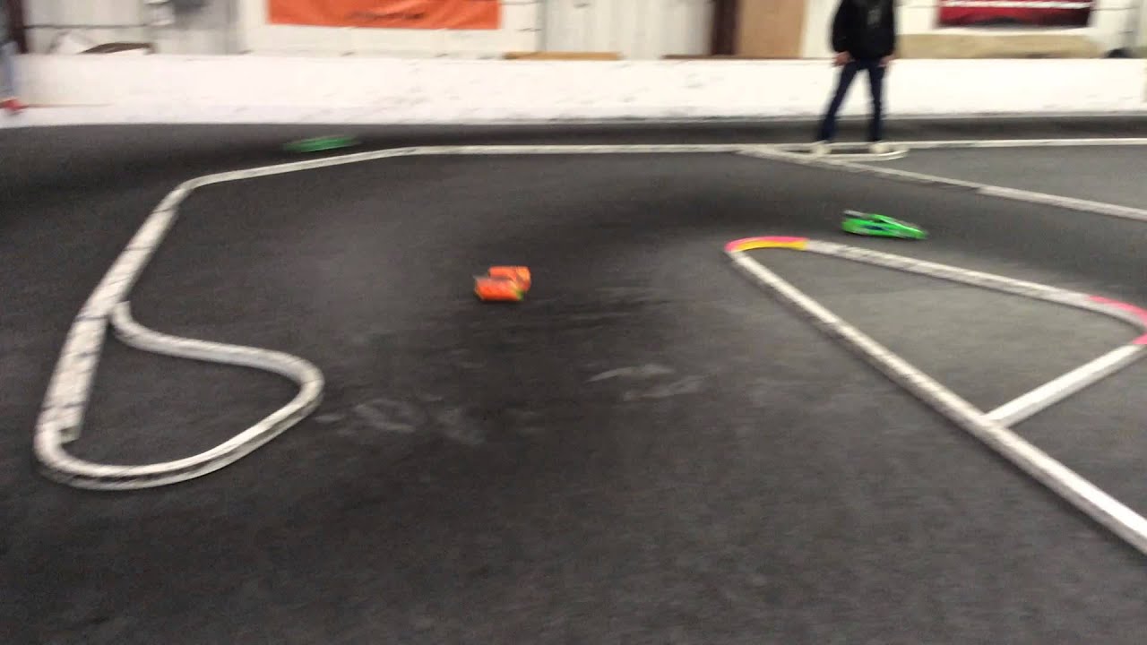 The GT cars running at Bush River Raceway - YouTube