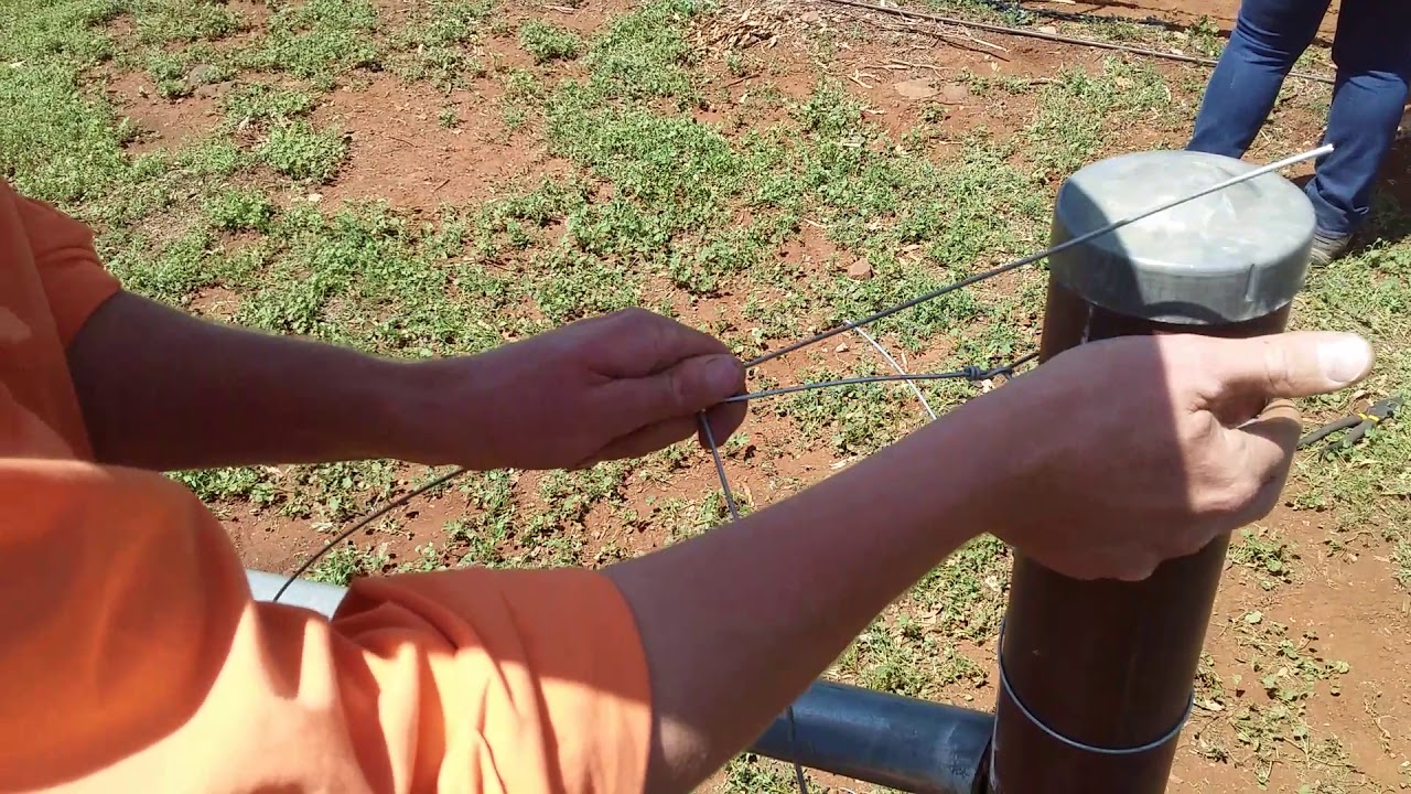 Fencing start/end knot and 'orange knot' for joining wire. - YouTube