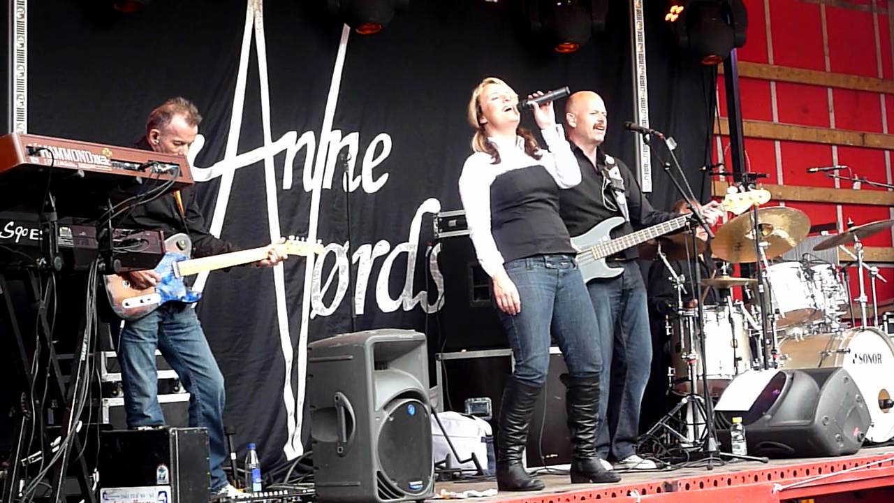 Anne Nørdsti - Lykke til på ferden - YouTube