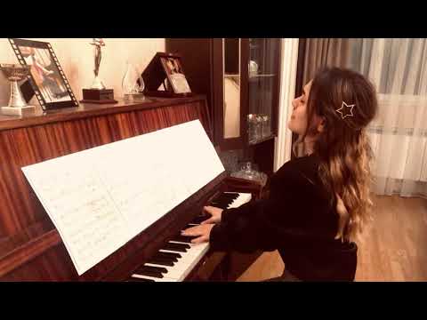 Pike Axundova - \