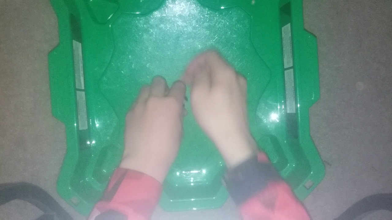 Beyblade Burst Evolution Kinetic Satomb vs TT Big 5 - YouTube