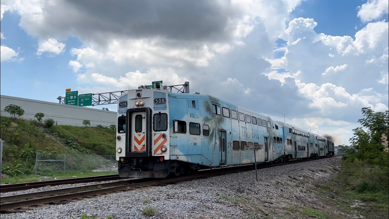 Many tri rails at Sistrunk with TRI RAIL 508!!! Leading tri rail and ...
