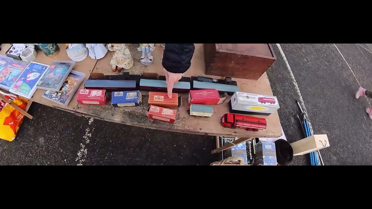 SUNDAY CAR BOOT OR IS IT A SUNDAY MARKET HUNT IN ESSEX VLOG 230 - YouTube