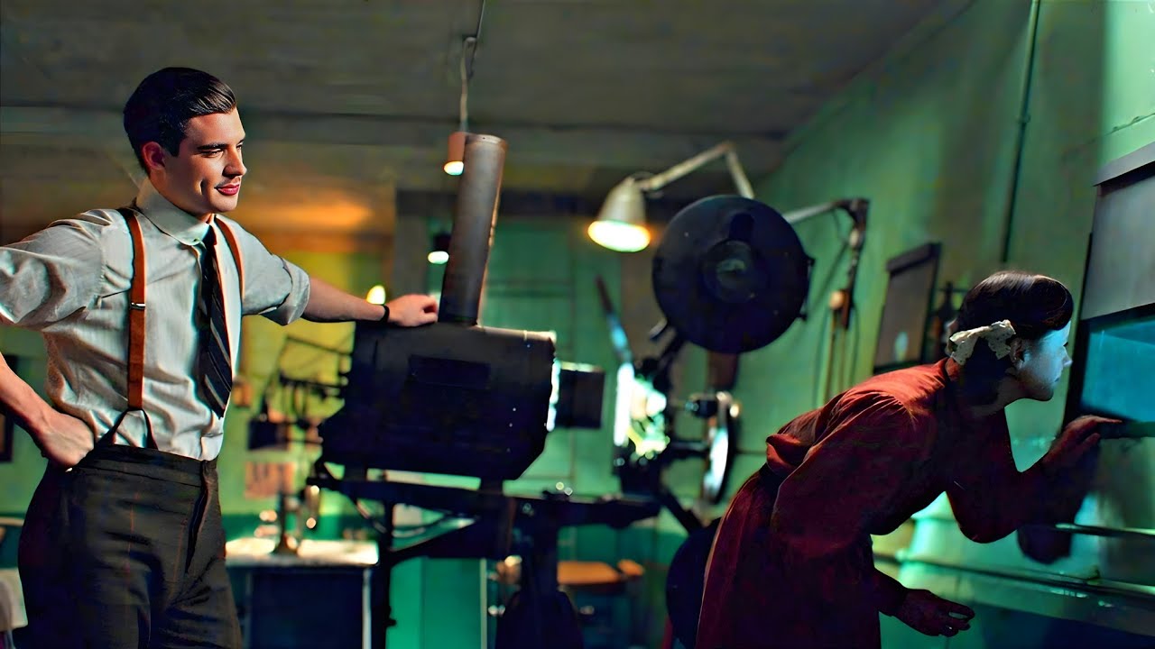 In 1918, First Projectionist Used This Trick To Clap Beautiful Women ...