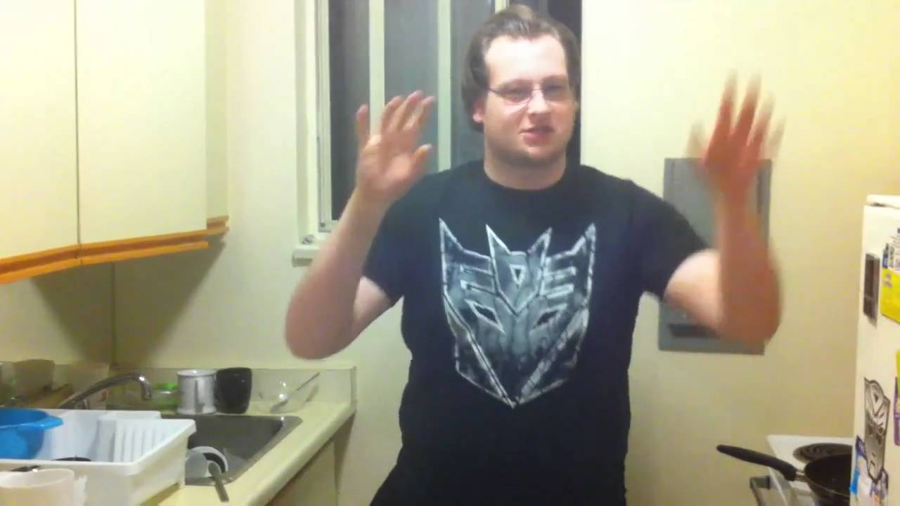 Alien Resurrection: Airlock Scene - YouTube