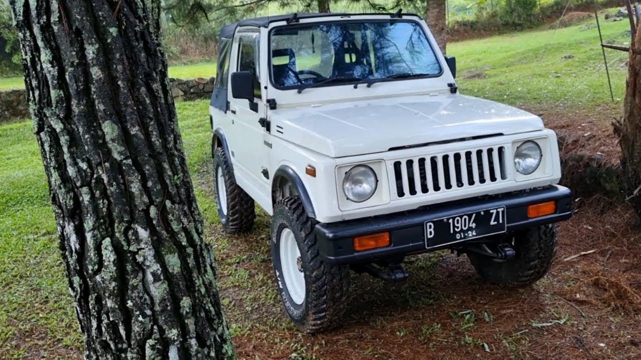 Suzuki Jimny Sierra 1984 CMC'93 - YouTube