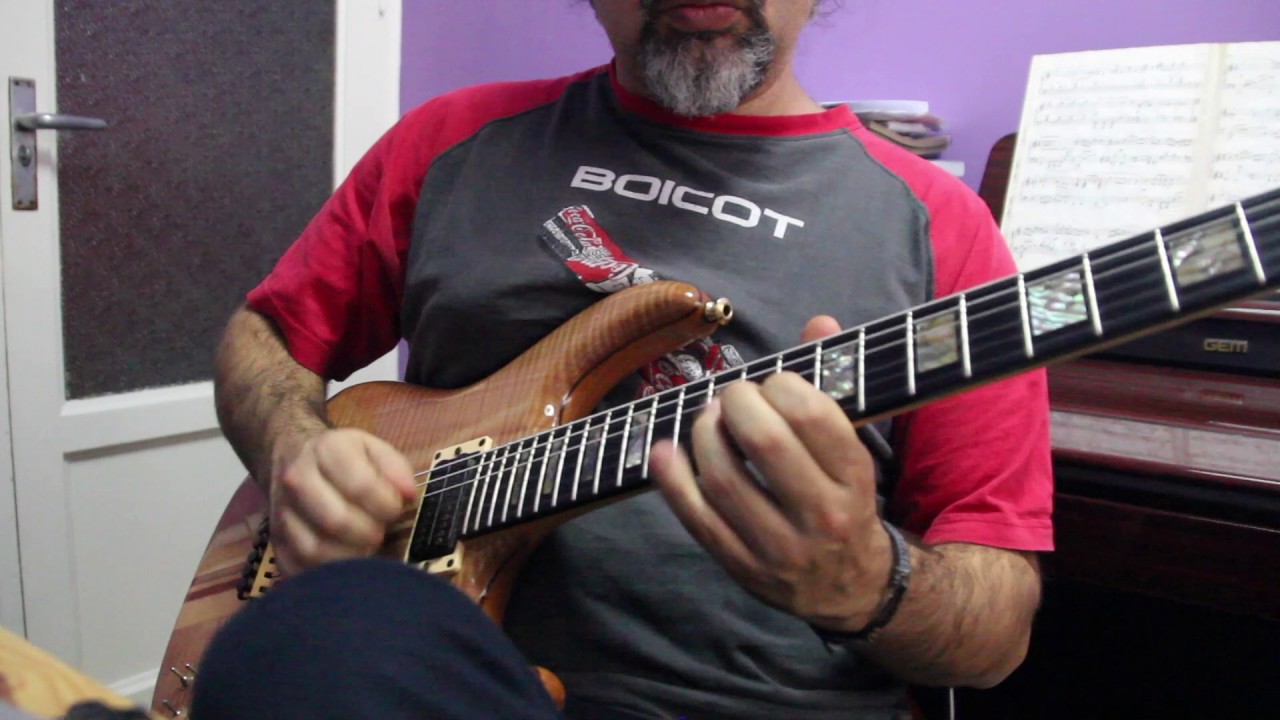 Alter Bridge. Addicted to pain, guitar solo tutorial - YouTube