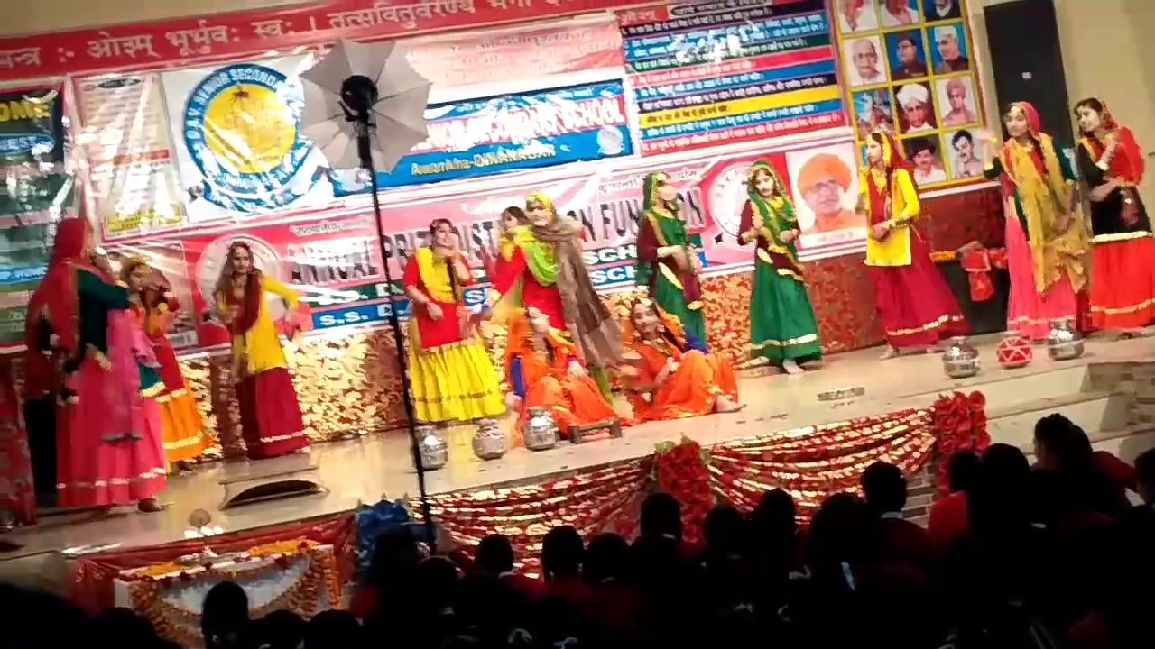 DAV sr sec school girls Dance Dinanagar - YouTube
