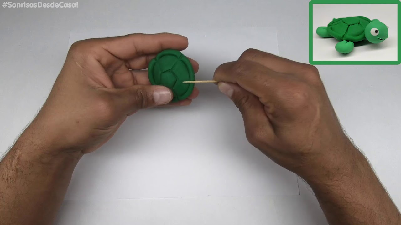 #SonrisasDesdeCasa | Aprende a hacer una tortuga en plastilina - YouTube