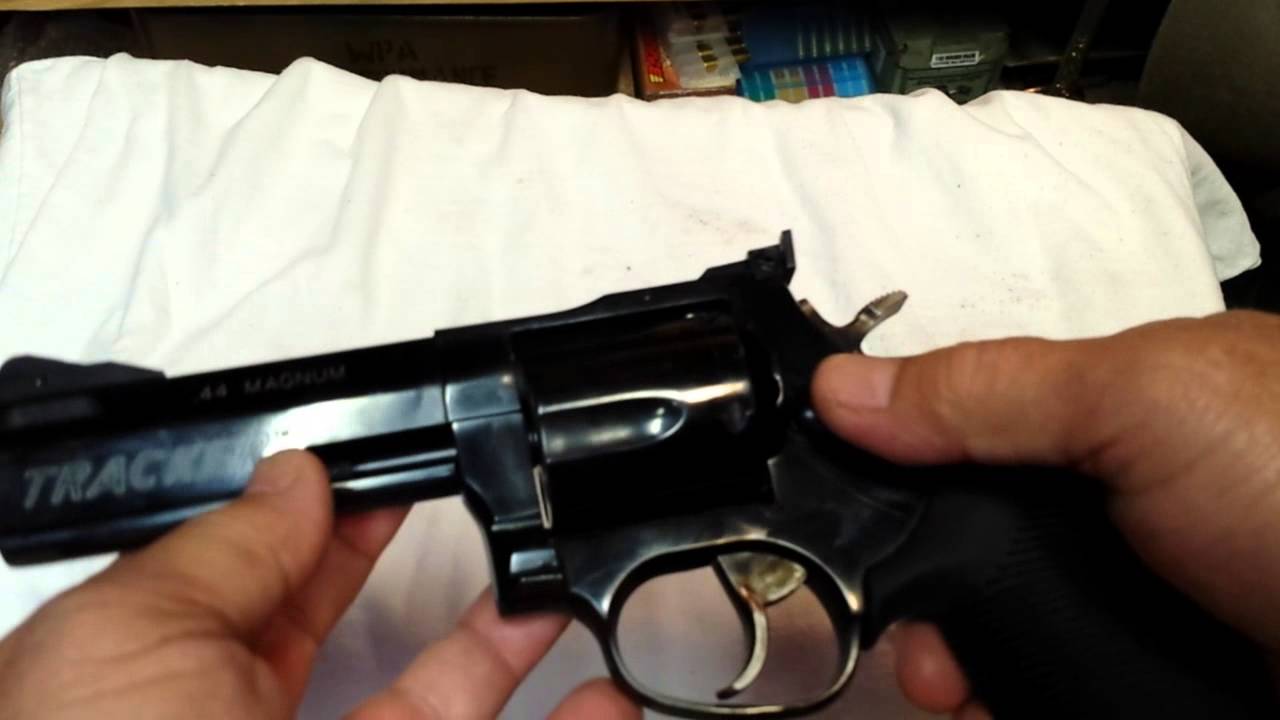 Taurus Tracker 44 Magnum Shooting Review - YouTube