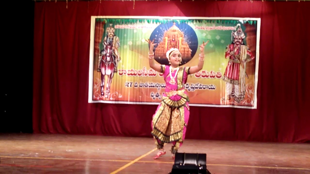 Srikara sugunakara classical dance performance by likitha - YouTube