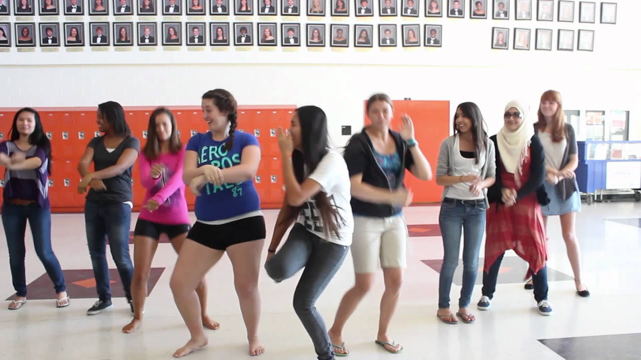 HOW TO DANCE IN A CLUB - YouTube