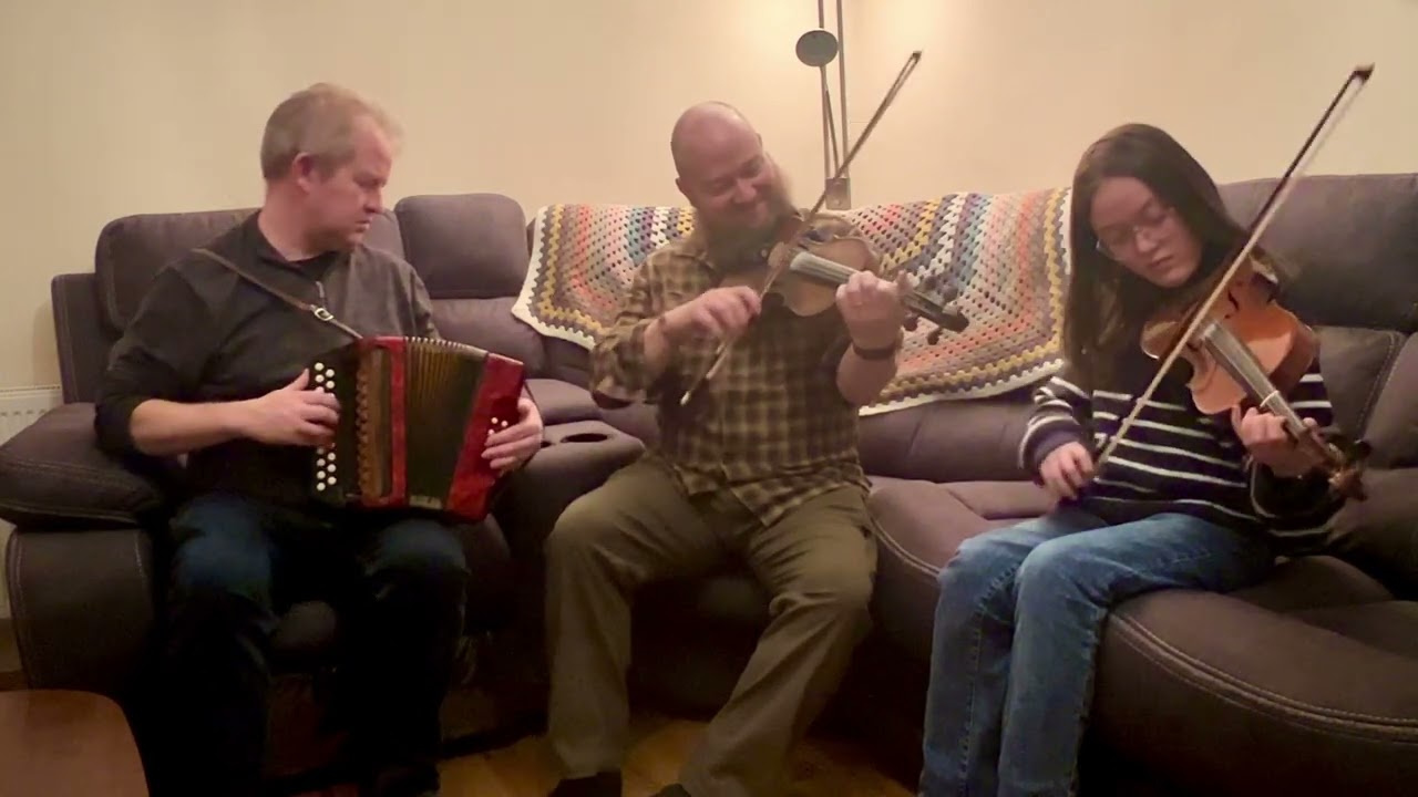 Hundred Pipers / The | Notion