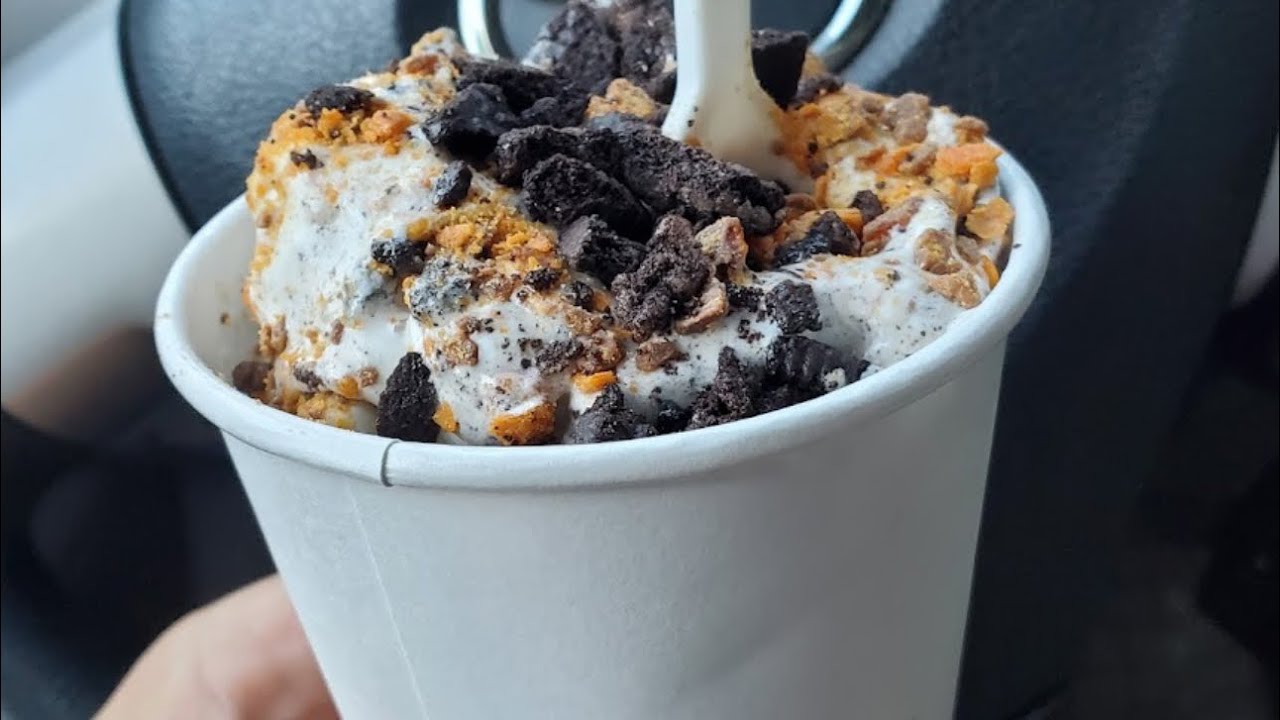 Oreo Butterfinger Twister - YouTube