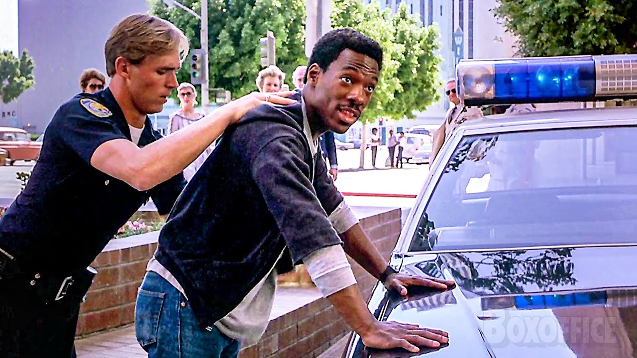 Eddie Murphy trolla la polizia (le scene più belle di Beverly Hills Cop ...