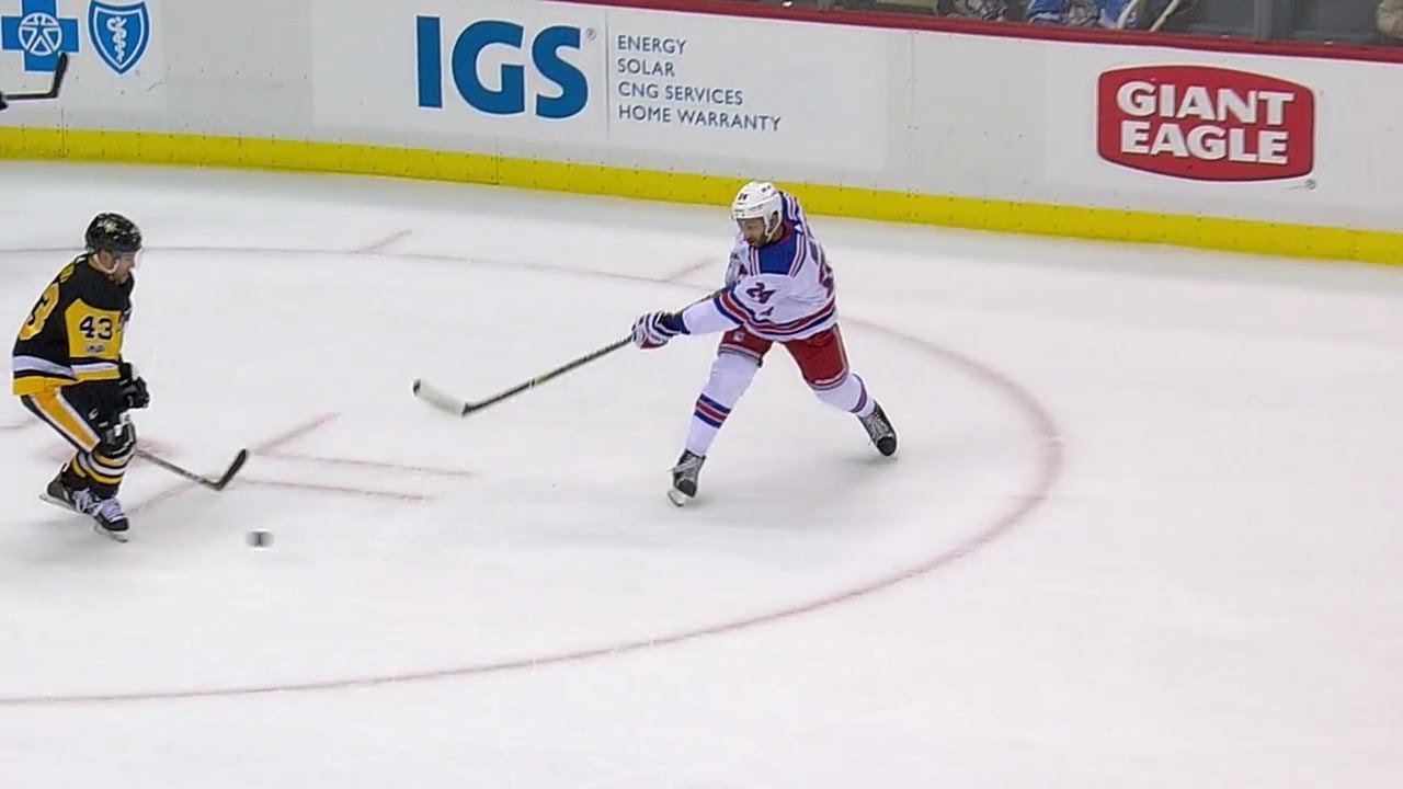 Boo Nieves first NHL goal | 12/05/2017 [HD] - YouTube