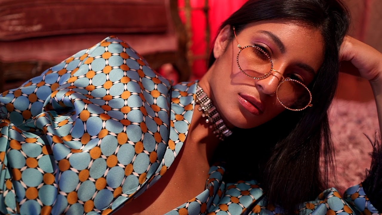 Shiraz C1M6 - Collection 1 Model 6 - YouTube