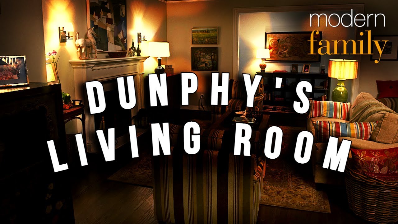 Dunphy's Living Room 📺 Modern Family 🏘️ | Fireplace, TV, reading - YouTube