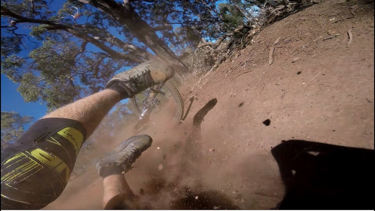 Huge MTB crash at Goat Farm - YouTube