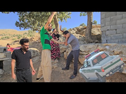 Mersad came to the nomadic hut; threatened to take custody of Asmah and Radmehr from Ruqyeh