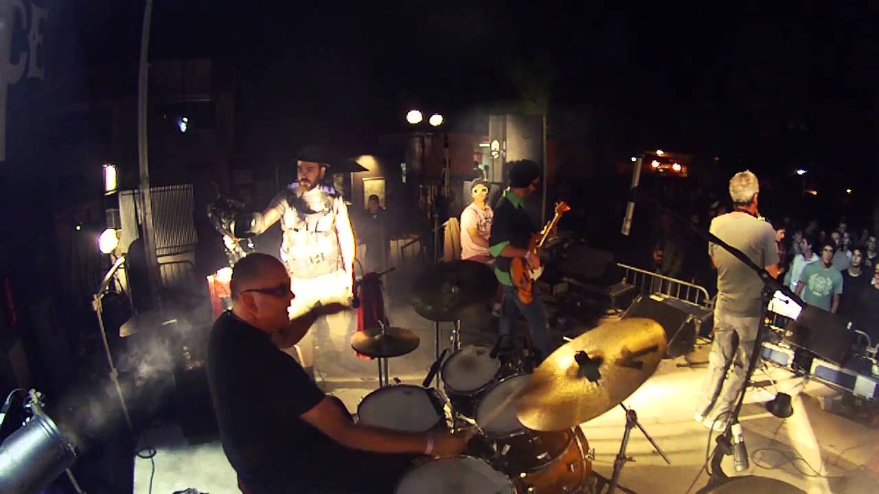 Neil Conti & Lazy Sundaze @ Festival 2+2=5 - YouTube