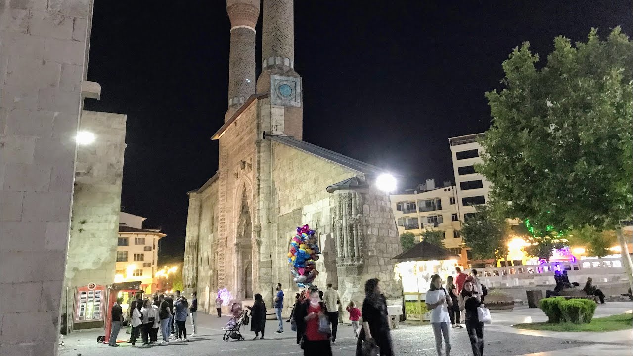 Walking in Sivas: a city on the Anatolian Silk Road - YouTube