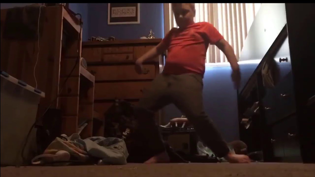 orange shirt kid dancing to distorted yodelling kid remix - YouTube