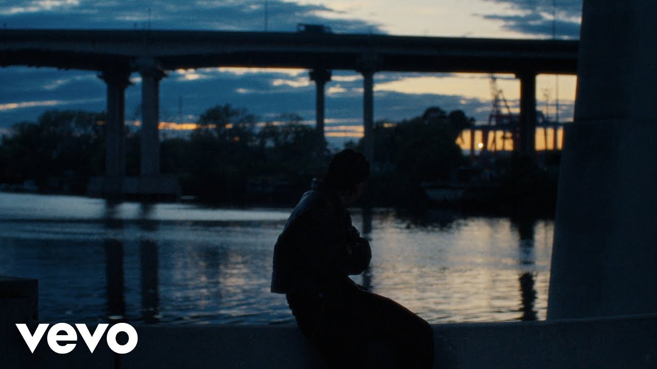 Trueno - RAIN III (Visualizer) - YouTube Music