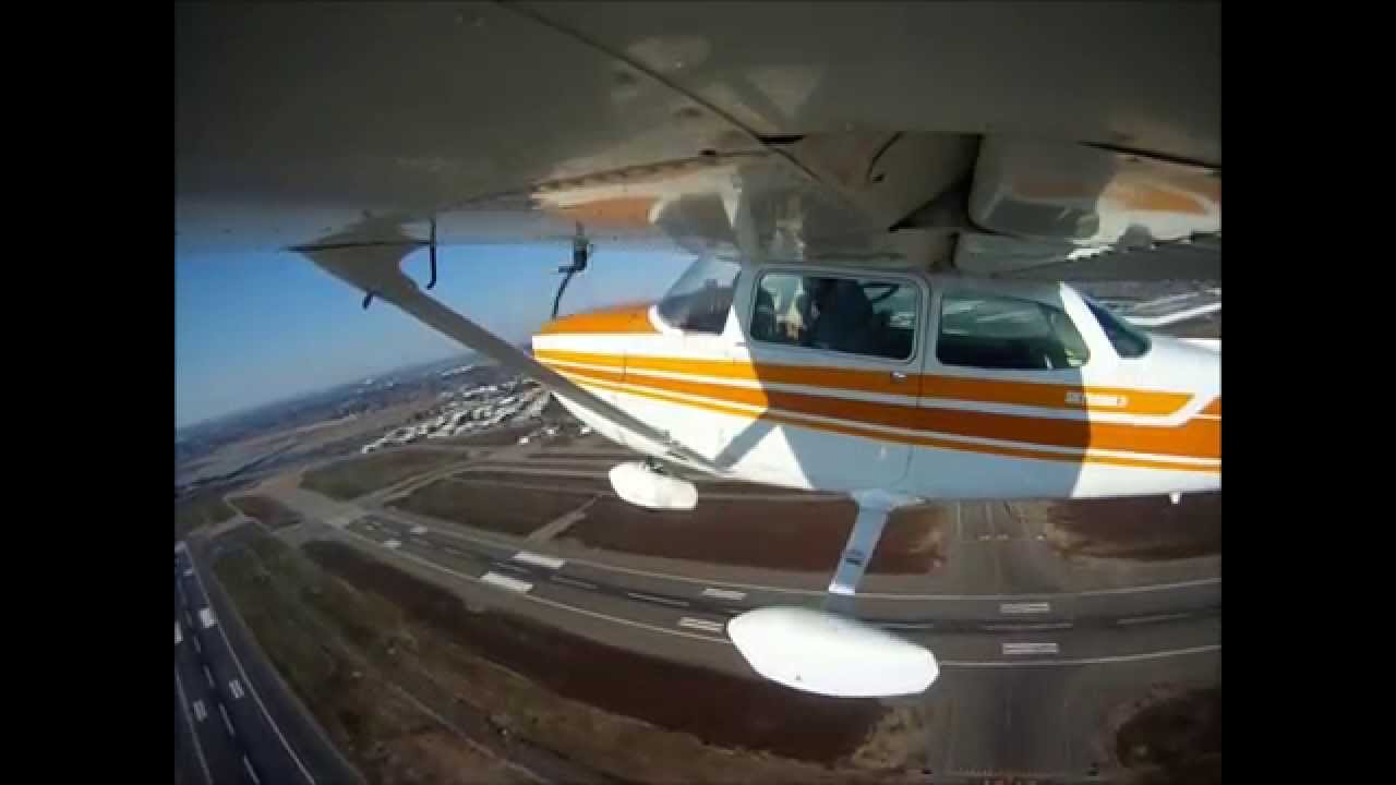 Short approach in a Cessna 172 - YouTube