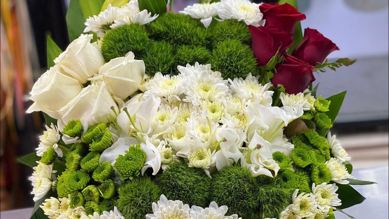 How to make a standing spray arrangement - YouTube