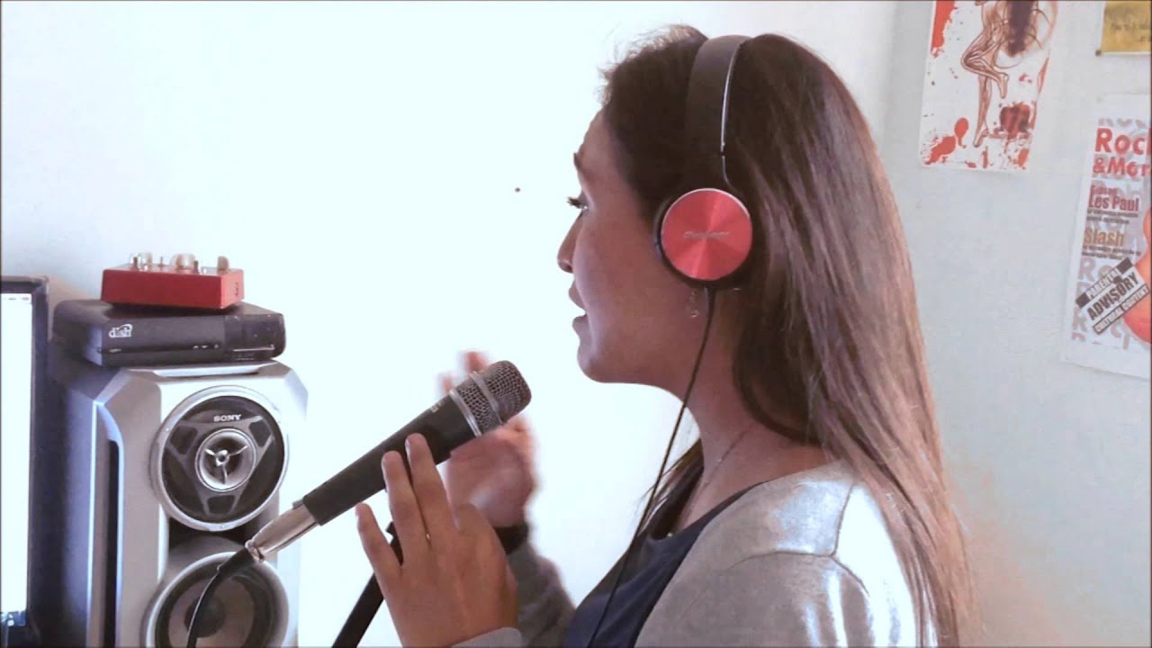 Teaser: Happy - Pharrell Williams | Bluggers Talent - YouTube