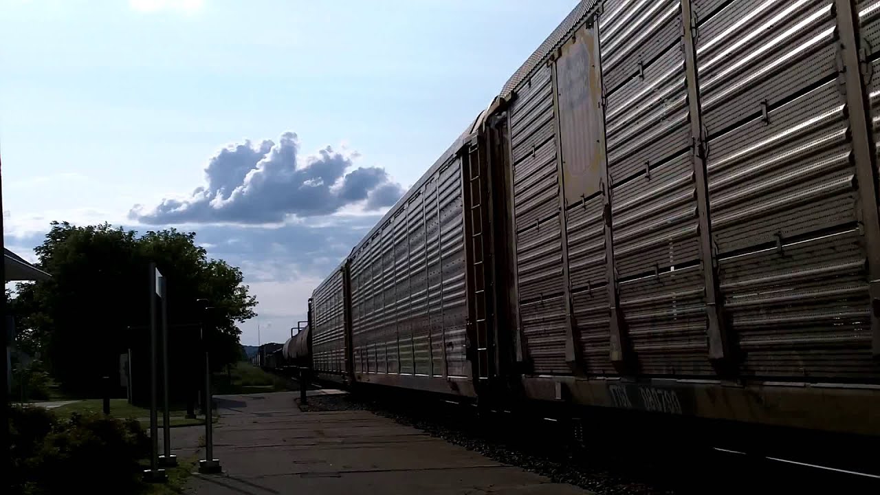 NS 2537 leads CP 484 at Tomah, WI - YouTube