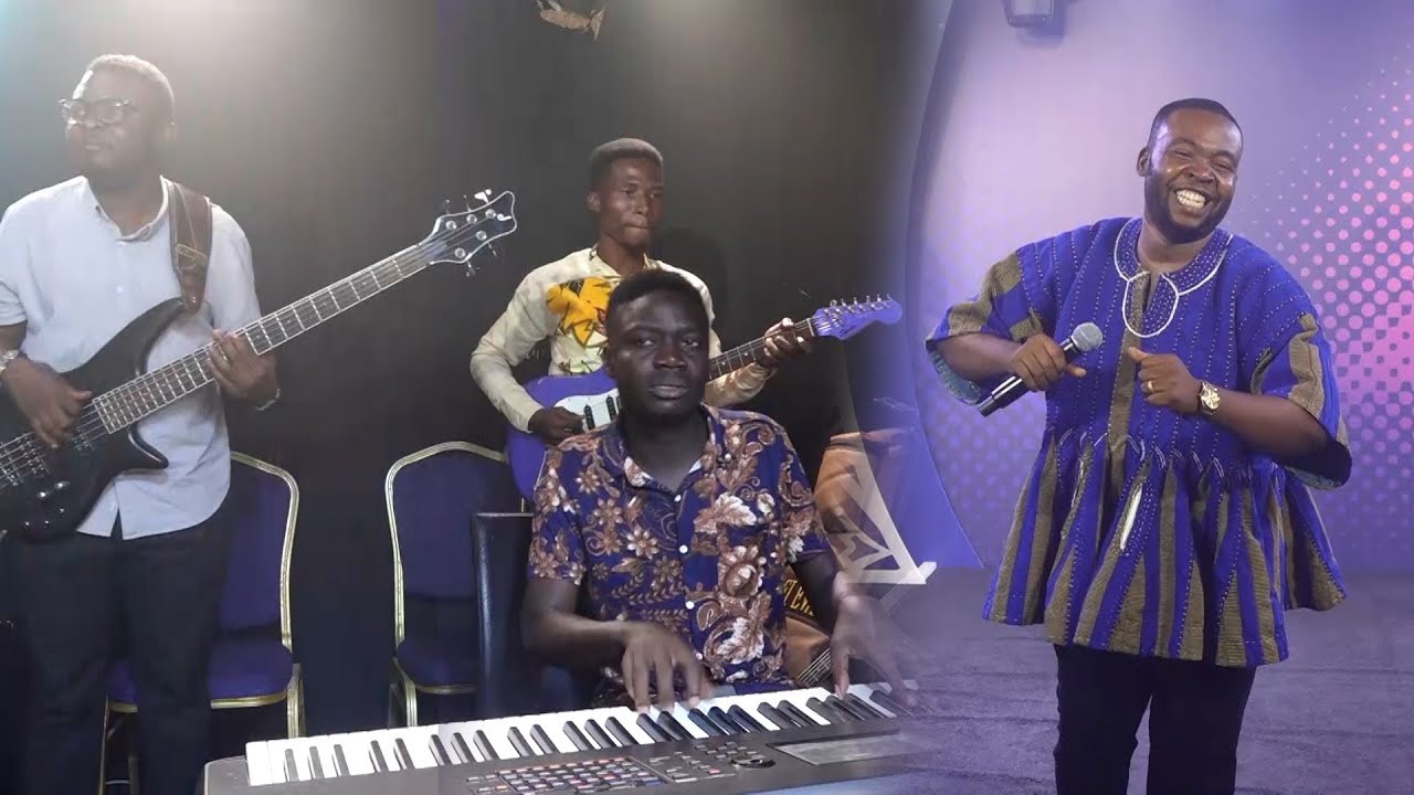 Typical Pentecostal Praise with Elder Patrick Amoako🔥🔥|| Let’s us worship | PENT TV Studio - YouTube