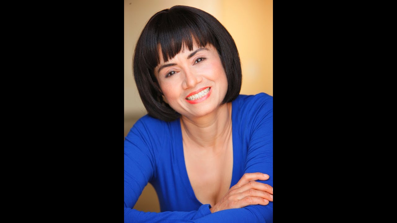 Yeena Fisher playing role of Collette Jones - YouTube