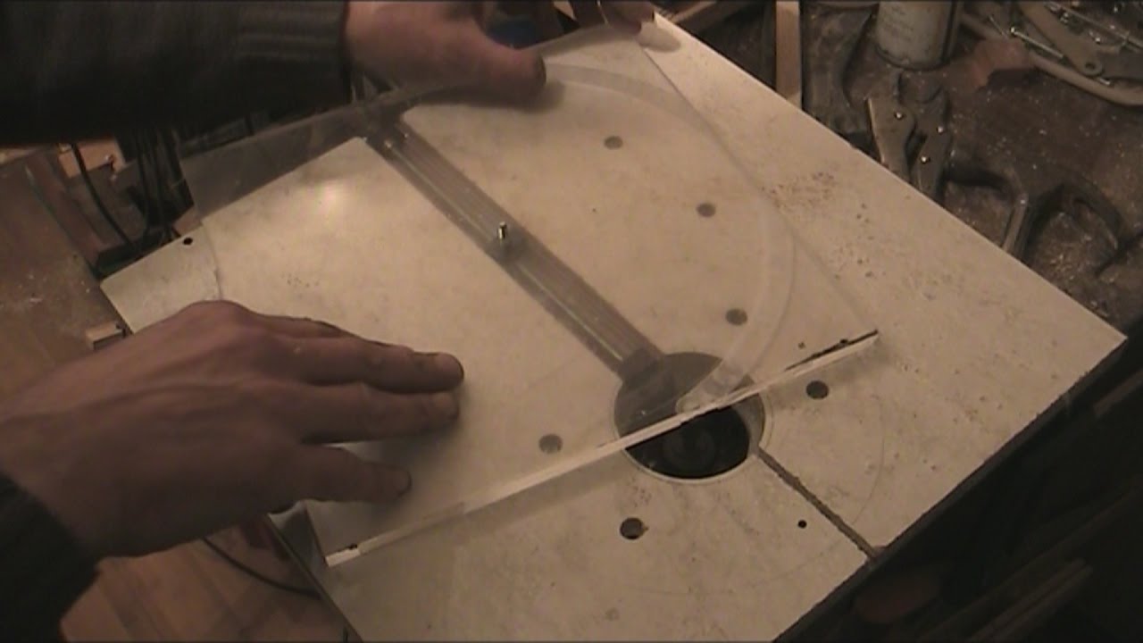 Micro Adjust Circle Cutting Router Jig - YouTube