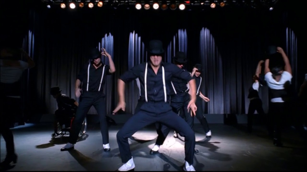 Glee - Toxic (Full Performance + Scene) 2x02 - YouTube