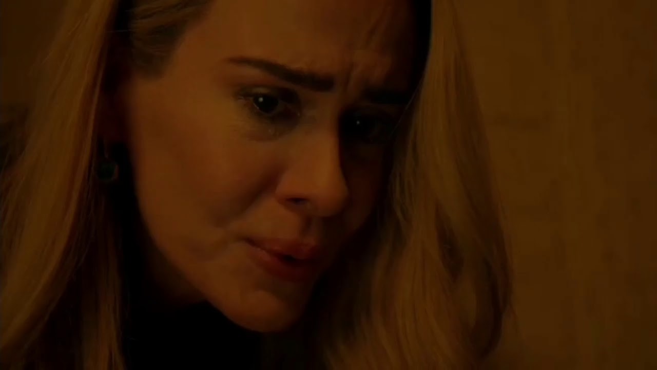 AHS APOCALYPSE/ michael langdon mata a Marie laveau y a Coco. - YouTube