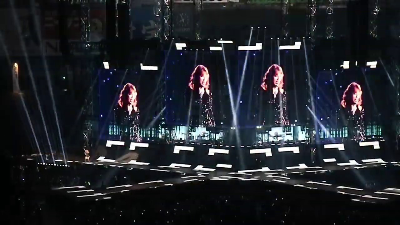 Style | Taylor Swift | Reputation Stadium Tour | Tokyo Dome - YouTube