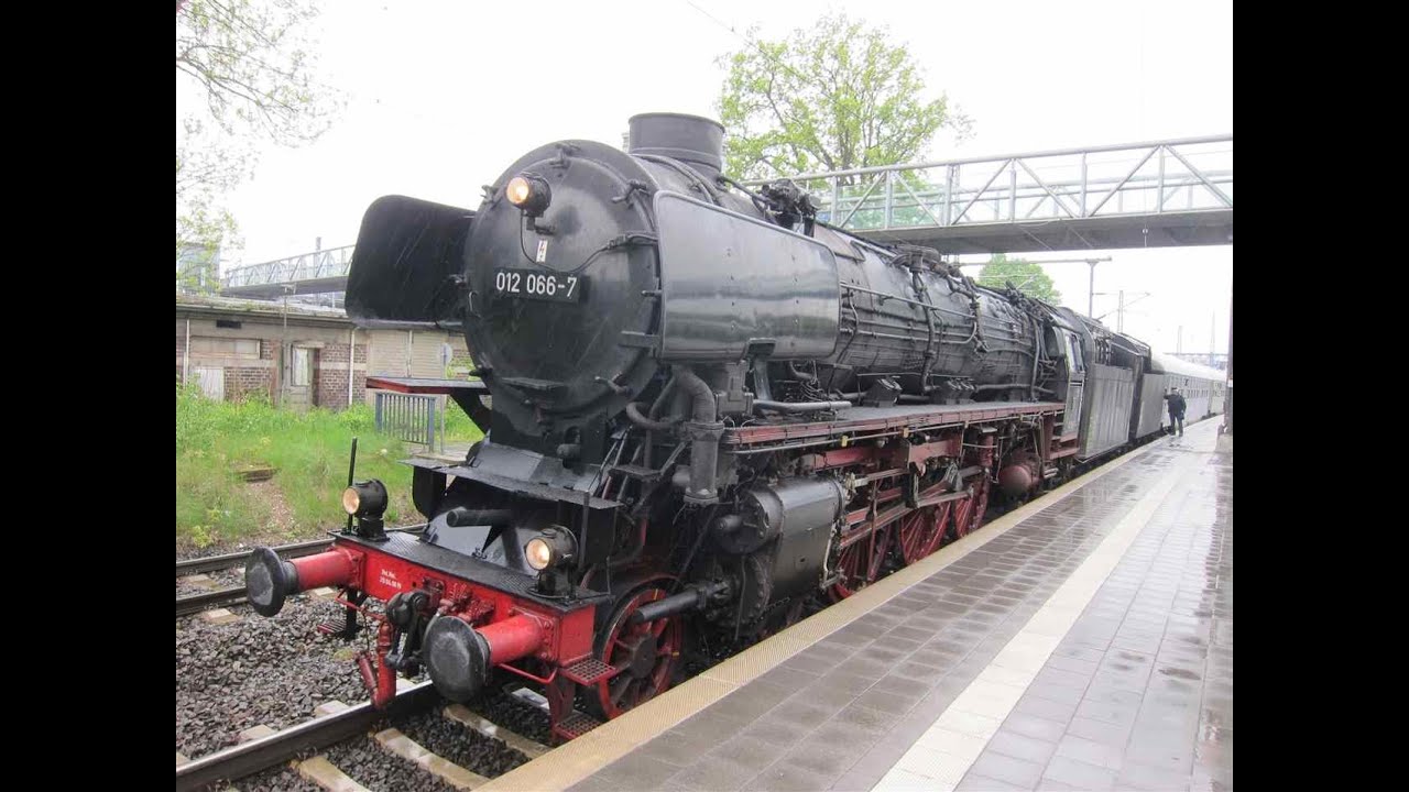 Dampflok BR 01 Lok 012 066 als Dampfschnellzug; Ausfahrt in Buchholz - YouTube