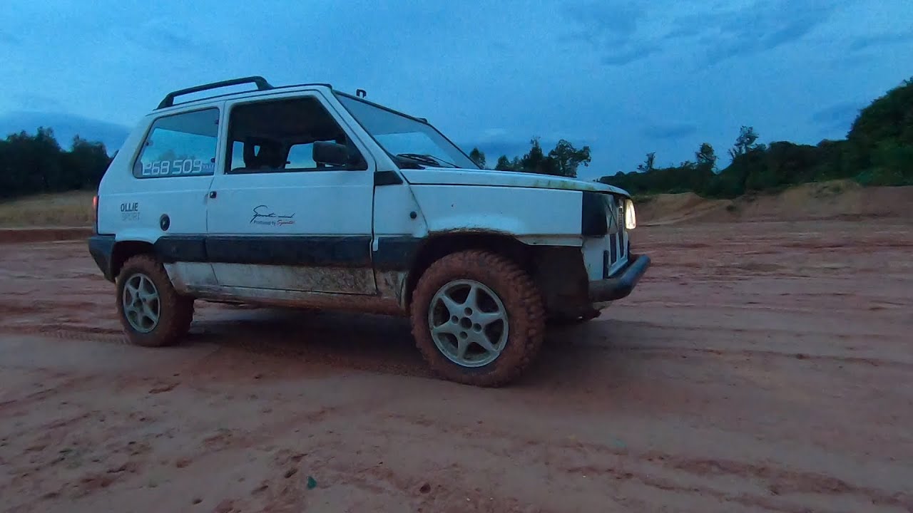 Fiat Panda 1.1 4x4 Off-Road In Mud After Rain - YouTube