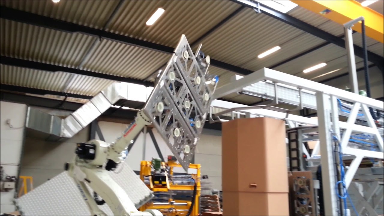 Automatic octabin/box building - YouTube