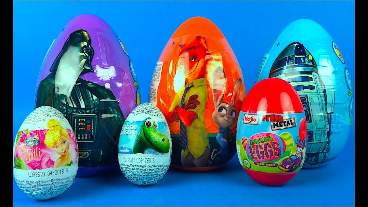 Surprise Eggs Unboxing at Peppa Pig and George's Castle - Star Wars ...