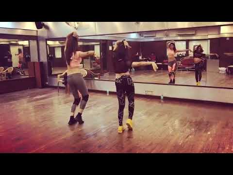 Bollywood actress Hot bellydance video | Bollywood | HR NEWS TELUGU