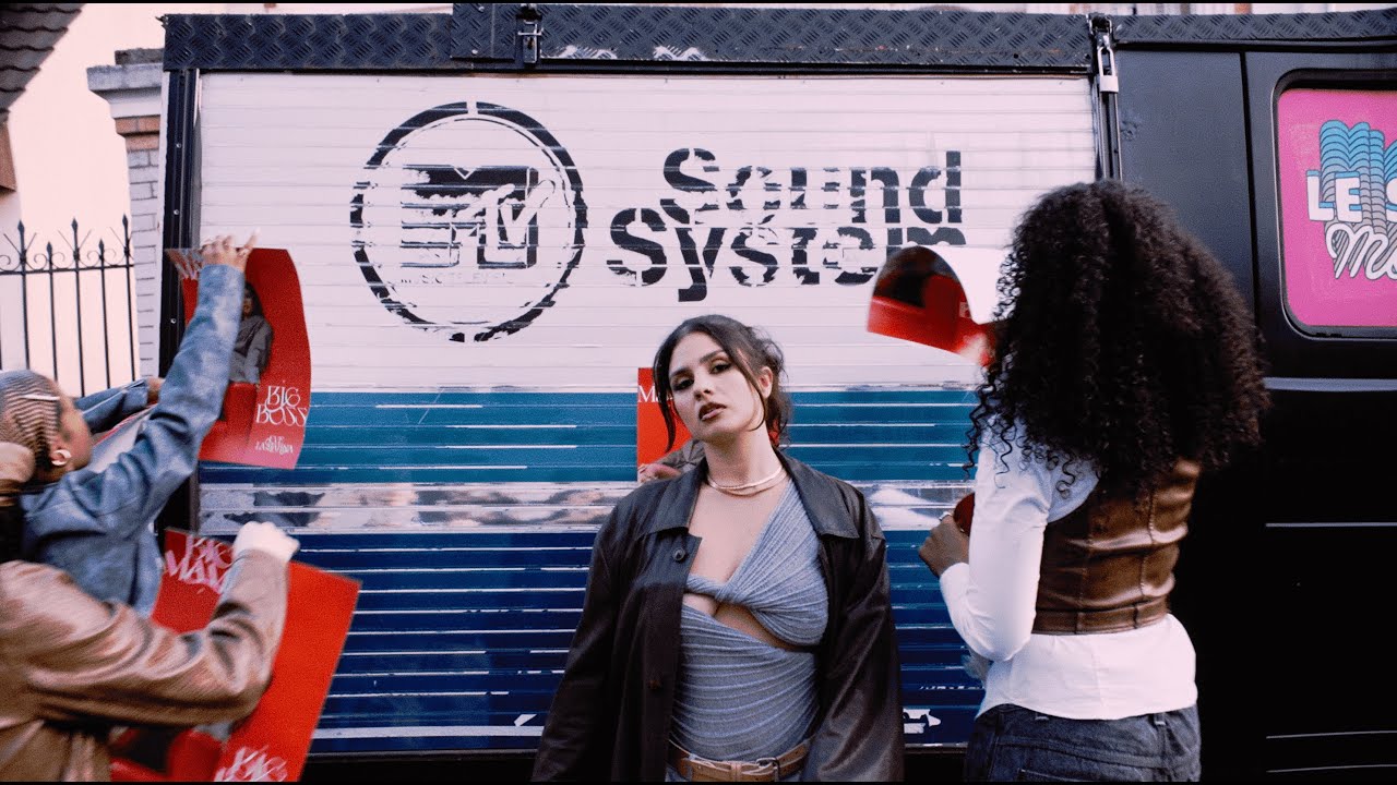 Eve La Marka - Piranha (visualiser) - YouTube