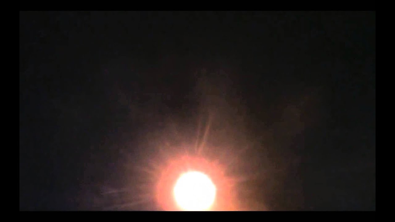 LARGE multi color UFO film just now in AUSTRALIA - YouTube