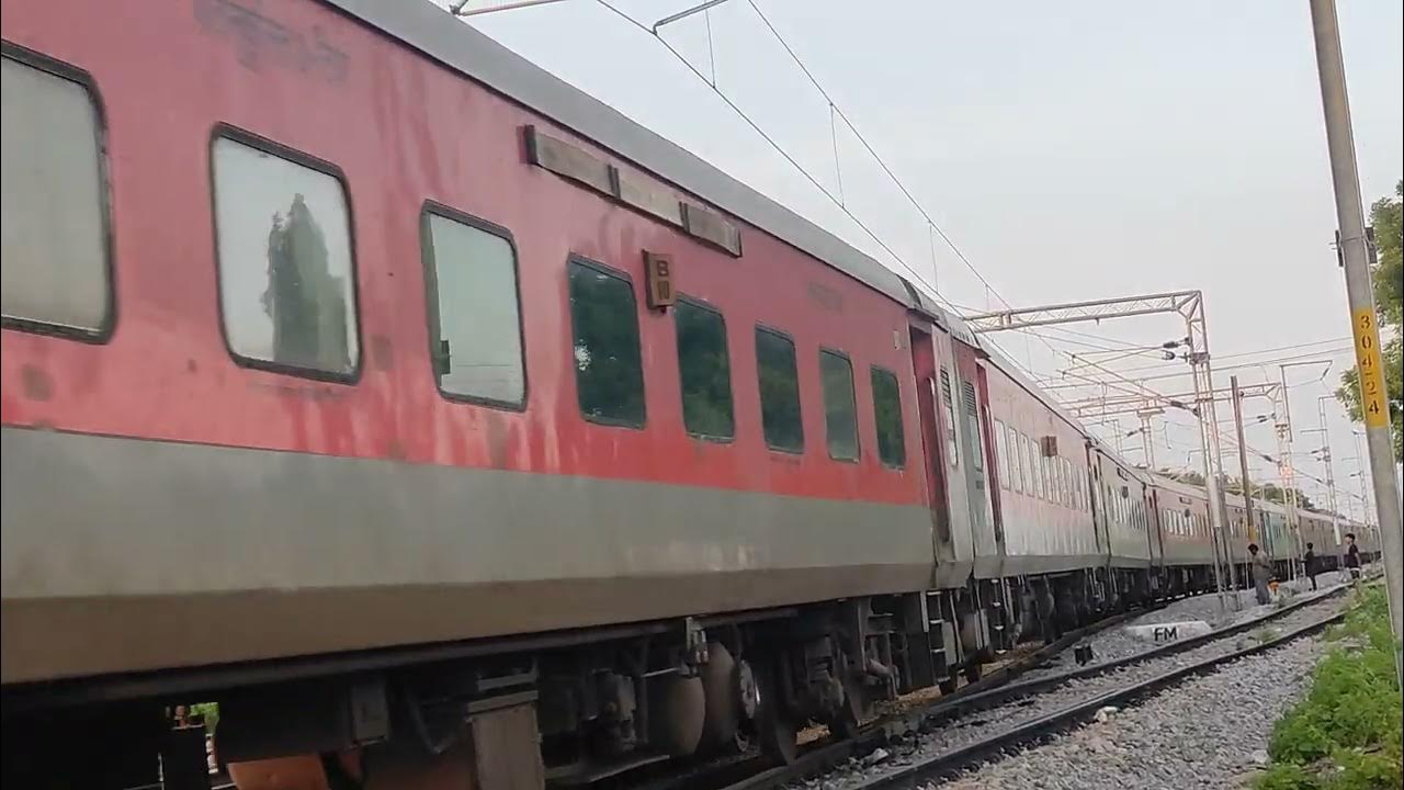 12774 SHALIMAR AC EXPRESS runs from Secunderabad to Shalimar #12774 #shalimar #secunderabad # ...
