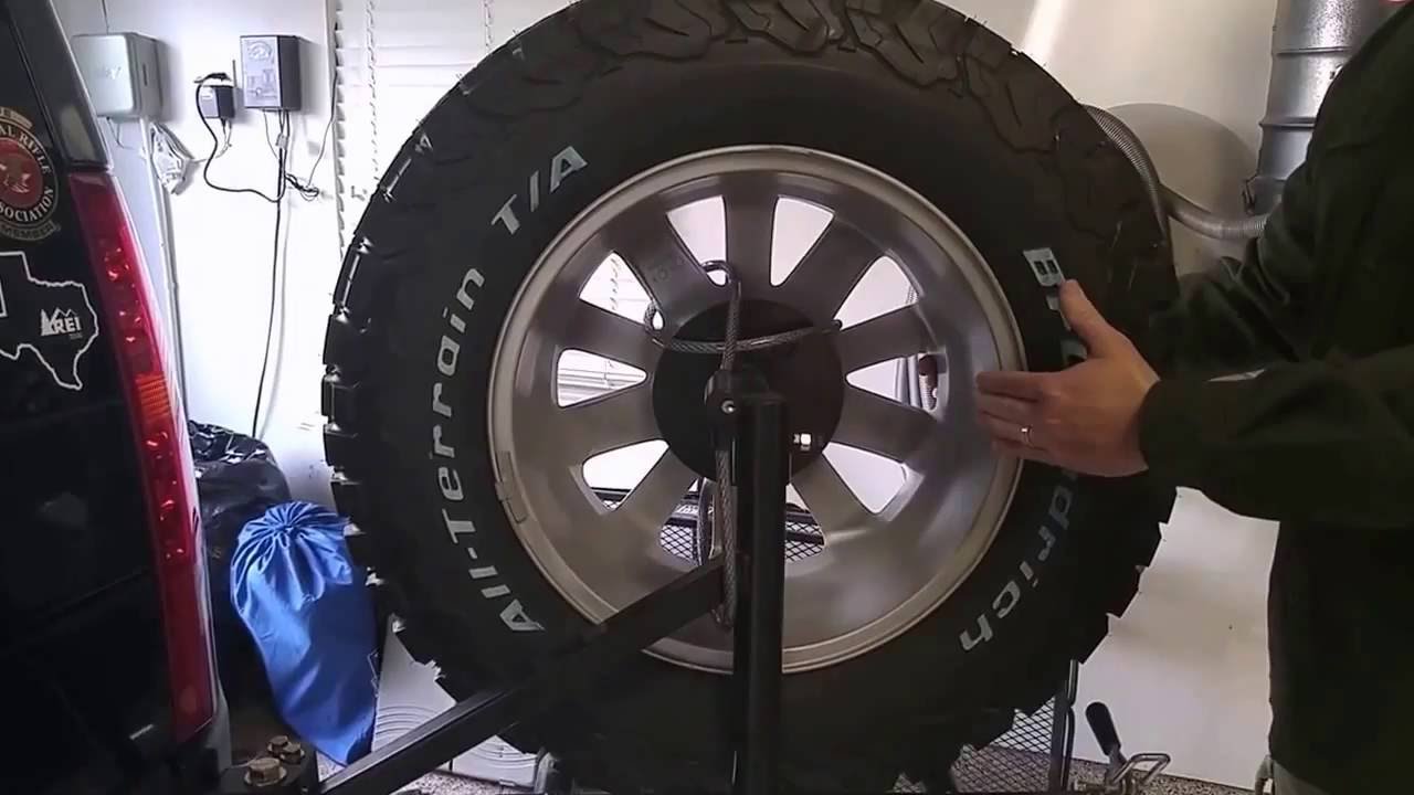 Land Rover LR3 and LR4 Tactical Rear Bumper Review - YouTube