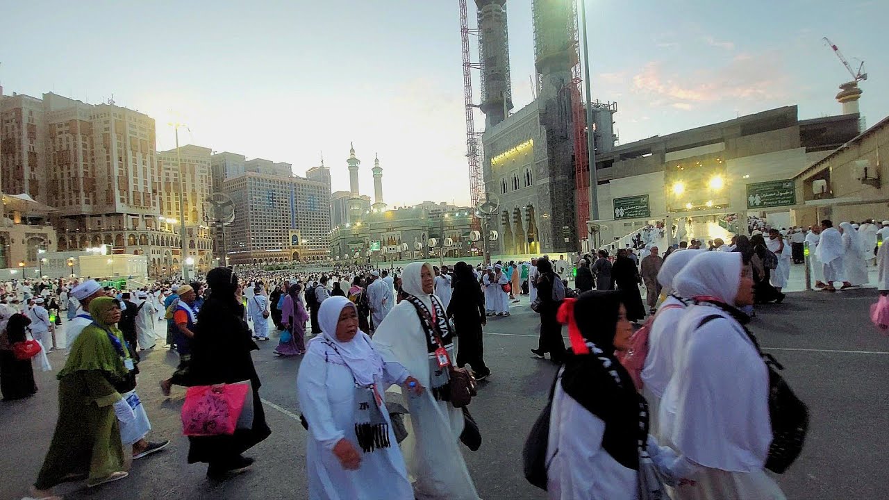 Today Azan Magrib Live Adhan Beautiful - YouTube