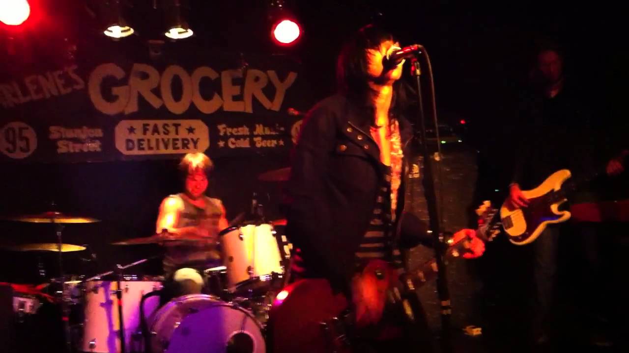 Niki Barr Band - Memories of Last Year (live @ Arlene's Grocery, NYC ...