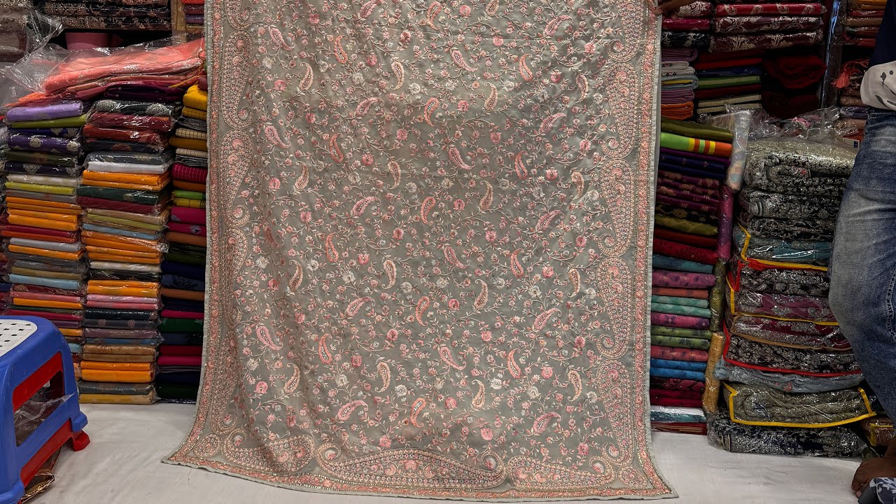 beautiful designer original Indian party saree/explosive wedding saree ...